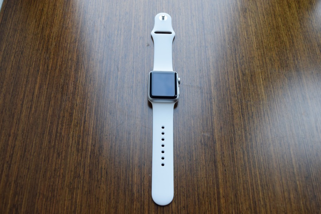 Apple Watch unboxing photos and first impressions - iPhone Hacks | #1 ...