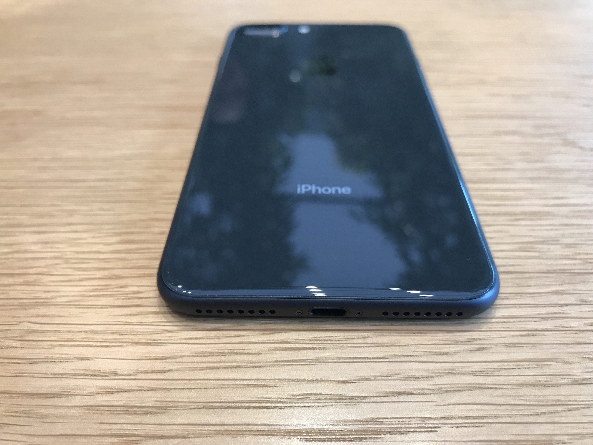 Space Gray iPhone 8 Plus Unboxing Photos - iPhone Hacks | #1 iPhone ...