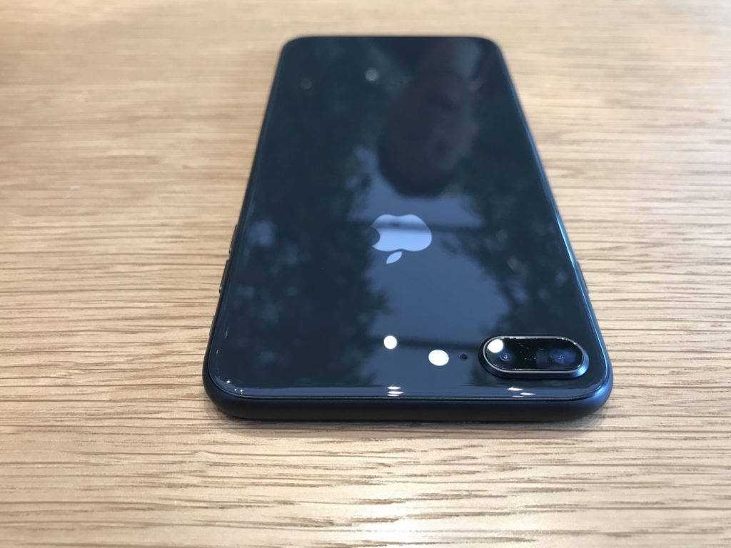 Space Gray iPhone 8 Plus Unboxing Photos - iPhone Hacks | #1 iPhone ...